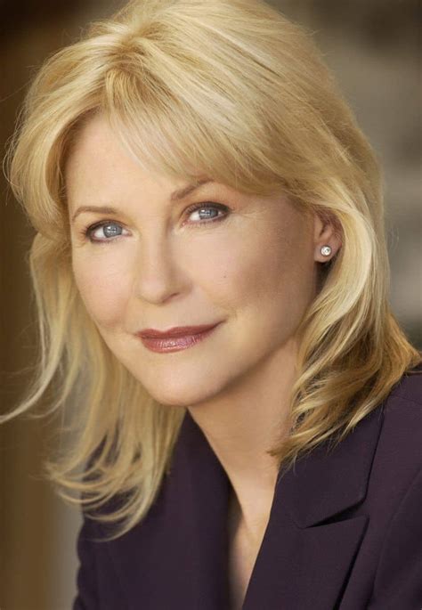 Dee Wallace Net Worth Height Weight Age Affairs Wiki Facts And