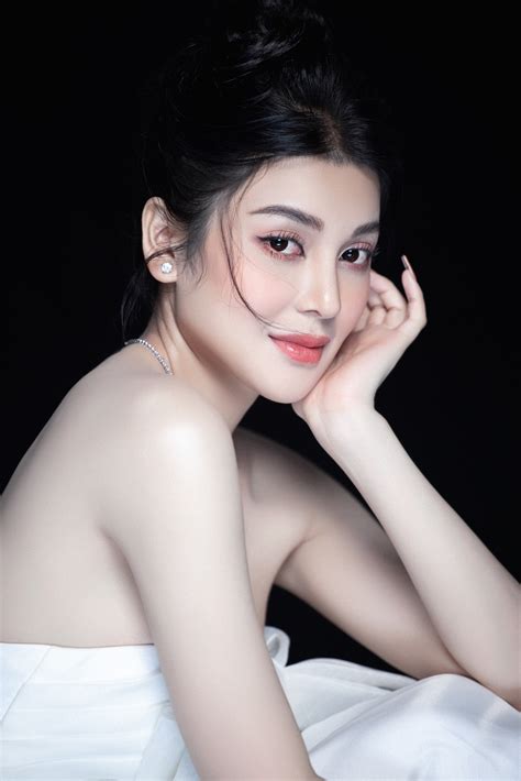 ngọc nữ bolero lily chen là ai tiểu sử lý lịch con đường sự nghiệp