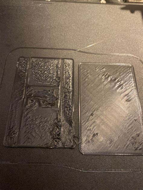 what might be causing this weird lighting r blender