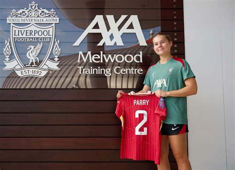 This Is Where I Want To Be Lucy Parry On New Lfc Women Contract