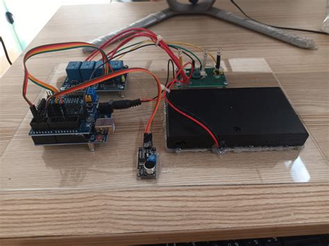 โปรเจค Arduino ควบคุมการติด ดับ Led 3 ดวง ด้วย เสียงปรบมือ รับทําโปรเจค Arduino