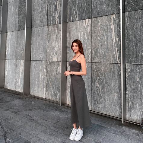 東張女神丨鄧凱文着極緊連身衣曬曲線 貼身似內衣不敢直視下半身 Uhk 港生活