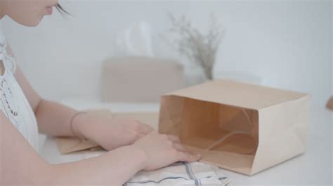 돈 쓰지 않고 정리정돈 잘하는 방법 재활용 살림 꿀팁♻ 버리는 상자 휴지심 고무장갑 쇼핑백을 활용한 정리 수납 꿀팁 네이버 블로그