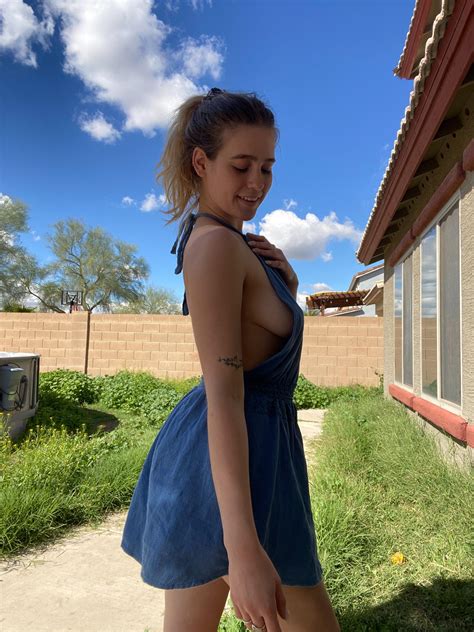 Sideboob The Other Cleavage
