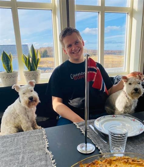 Amelia Qualey The Lantern