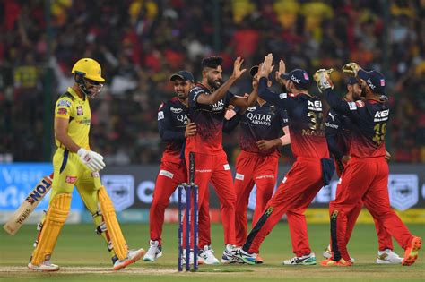 Mohammed Siraj Picked Up The First Wicket Of The Night