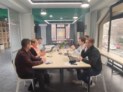 Министерката Јаневска на средба со претставници на студентите и средношколците за нивните барања