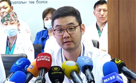 МОНГОЛЫН МЯНГА МЯНГАН ХҮН ДОНОР ХҮЛЭЭЖ БАЙНА