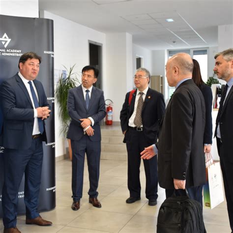 ДЕЛЕГАЦИЈА КИНЕСКОГ ШАНДУНГ УНИВЕРЗИТЕТА У ПОСЕТИ АКАДЕМИЈИ