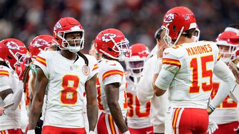 Nfl Week 9 Predictions Fantasy Sleepers Upset Picks Buzz Espn