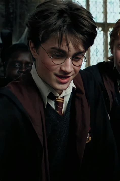 𝐒𝐦𝐢𝐥𝐞 ¦ 𝐖𝐚𝐥𝐥𝐩𝐚𝐩𝐞𝐫 Fotos De Harry Potter Personajes De Harry Potter