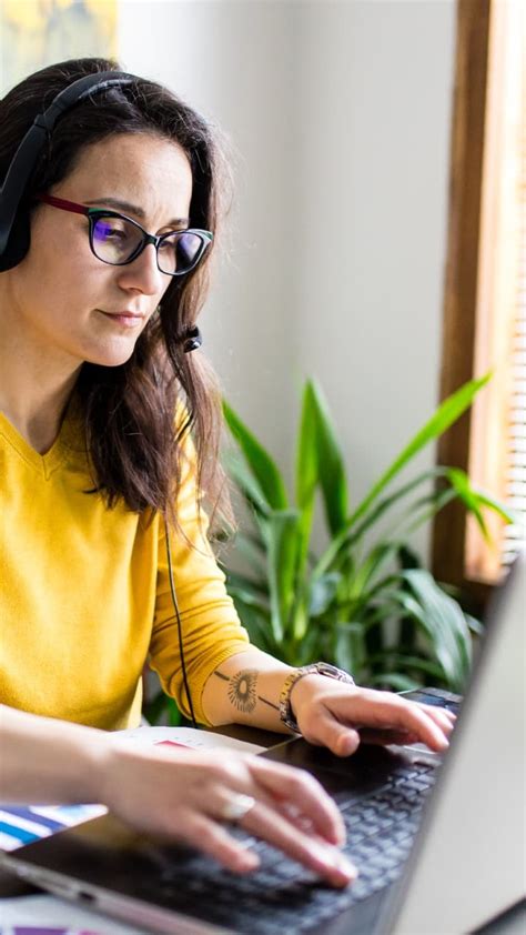 Uiux வடிவமைப்பாளர் ஆவது எப்படி ஒரு வழிகாட்டி Ui Ux Designer Career Path In India After 12th