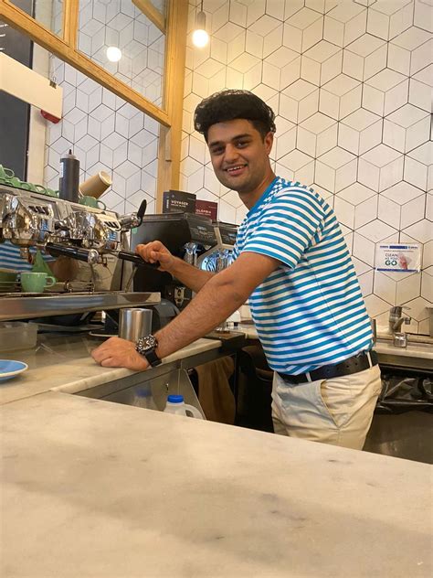 Umar Hashmi On Linkedin Hospitality Dubai Dubaimall Emiratescareers