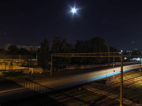 Уходящая электричка | Пикабу