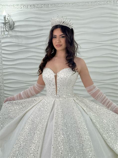 ახალი სილამაზის სალონი გრაცია Beauty Salon Gracia