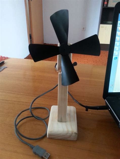 Homemade USB Powered Desk Fan Diy Fan Diy Wooden Desk Diy Tripod