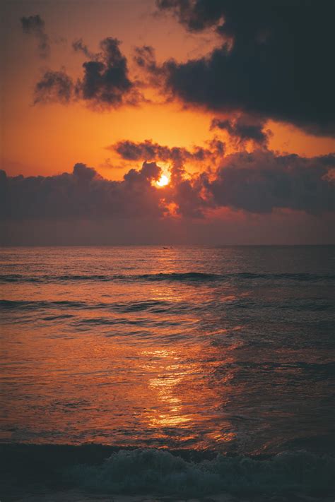 有哪些好看的风景壁纸？ 知乎