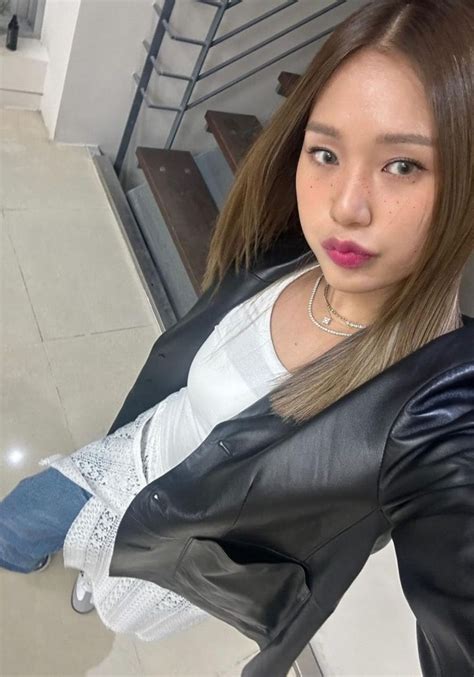 Mimi Oh My Girl Profile Age Birthday Height And Facts