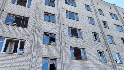 Правоохоронці показали наслідки обстрілів Вовчанська