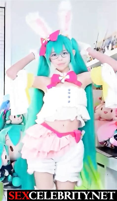 Sexy Teen Tiptoe Tingles ASMR Dances So Sweetly For You Real Fake SexCelebrity