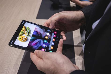 Samsung тихо убрала букву Z из названия своих смартфонов - МЕТА