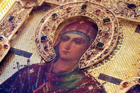 Молитва Семистрельной Божьей Матери: умягчение злых сердец, защита дома ...