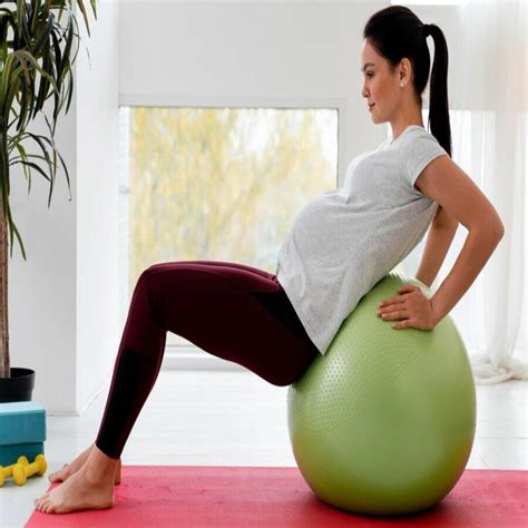These Exercises Are Safe To Practise In The Third Trimester Watch