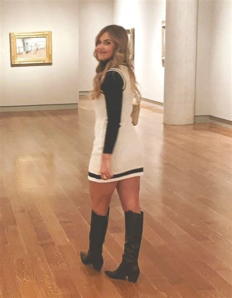 Nbc12s Riley Wyant Brought Us Back To Richmond How To Wear Style Celebs