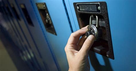 How To Open A Combination Lock Details