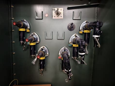 Radial Vs Loop Feed Key Differences And Applications