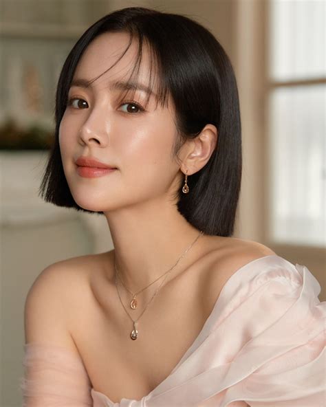 한지민 크리스마스 파티에 찾아온 요정반짝이는 하루 화보