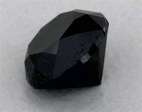 Black Diamond Buying Guide Dark And Stunning International Gem Society