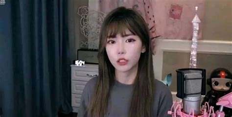 已與pgone分手？周淑怡直播痛哭鞠躬道歉：現在是單身狀態 遊戲 Inewsdb 日日新聞．掌握每日新鮮事