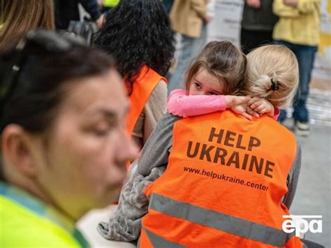 Польща продовжила дію посвідчень про тимчасовий захист до 4 березня 2025 року Це не стосується