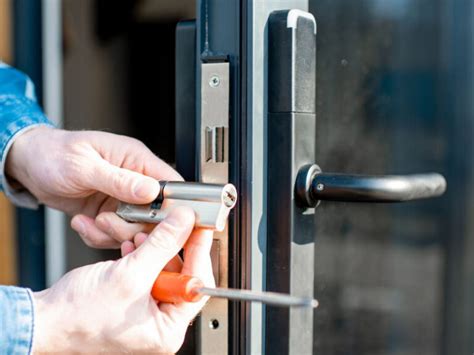 Dos And Don Ts Of Finding A Locksmith Kls Locks