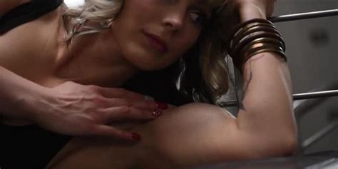 Gb Lean Female Biceps Peak Tnaflix Com