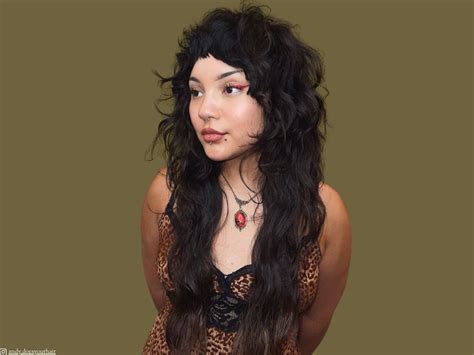 The Effortlessly Cool 70s Long Shag Haircut Is Making A Comeback In 2025