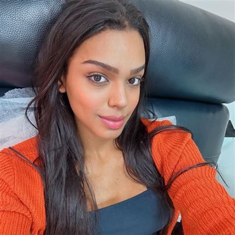 Bianca Biancadearieee • Threads Say More