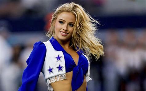 Cowboys Cheerleader Turns Heads With Offseason Swimsuit Photo The Spun