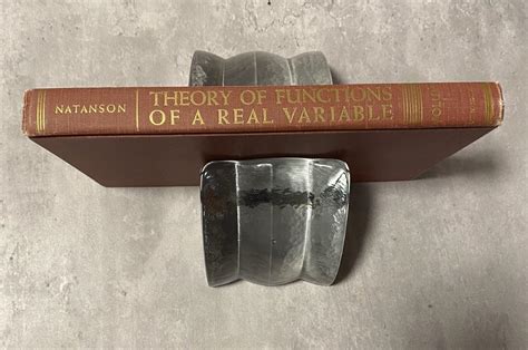 theory of functions of a real variable volume 1 hc 1955 1961 ungar leo