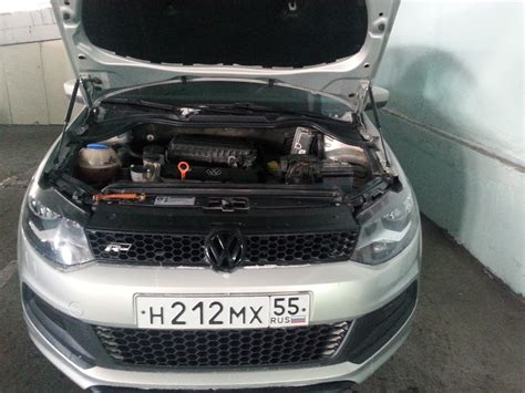 Амортизаторы капота — Volkswagen Polo Sedan, 1,6 л, 2013 года | тюнинг ...