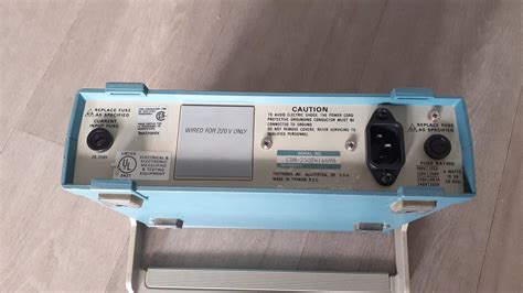 Digitální Měřící Přístroj U I R Tektronix Cdm250 Aukro