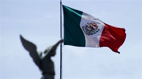 Cinco Datos Que Probablemente No Sabías Sobre La Bandera De México El