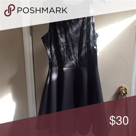 Súper Cute Lbd For Cocktail Events Mesh Top Mini Dress