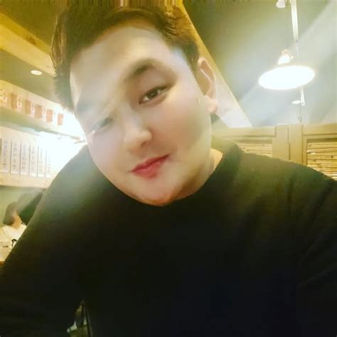 @_yong_geun__) • Threads, Say more