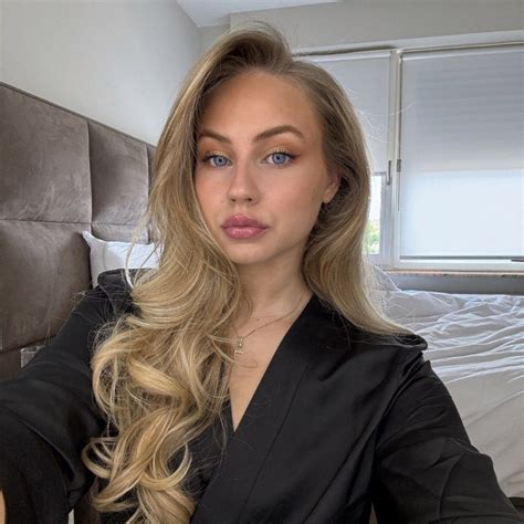 Jacky💓 Jackydelang Snapchat Stories Spotlight And Lenses