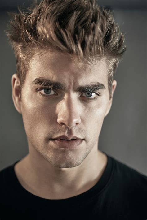 Telenovela Rostros Guapos Retratos De Personajes