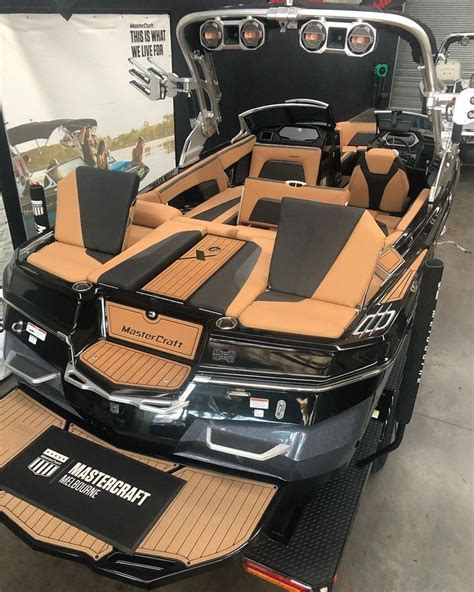 Mastercraft Xstar Deck Boat Showcase Black And Tan Boat Design Boat