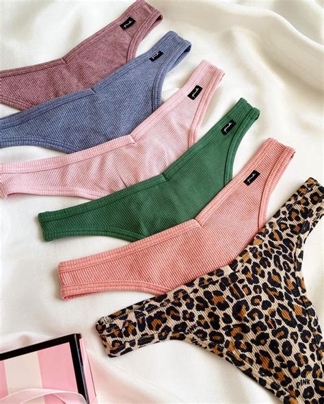 Pin By Io Corvalan On Lenceria Bra And Panty Sets Bras And Panties
