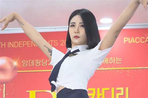 Горячая корейская танцовщица Bomi из Girl Crush